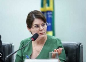 Deputada Coronel Fernanda repudia ameaças de morte contra Silvia Waiãpi ...